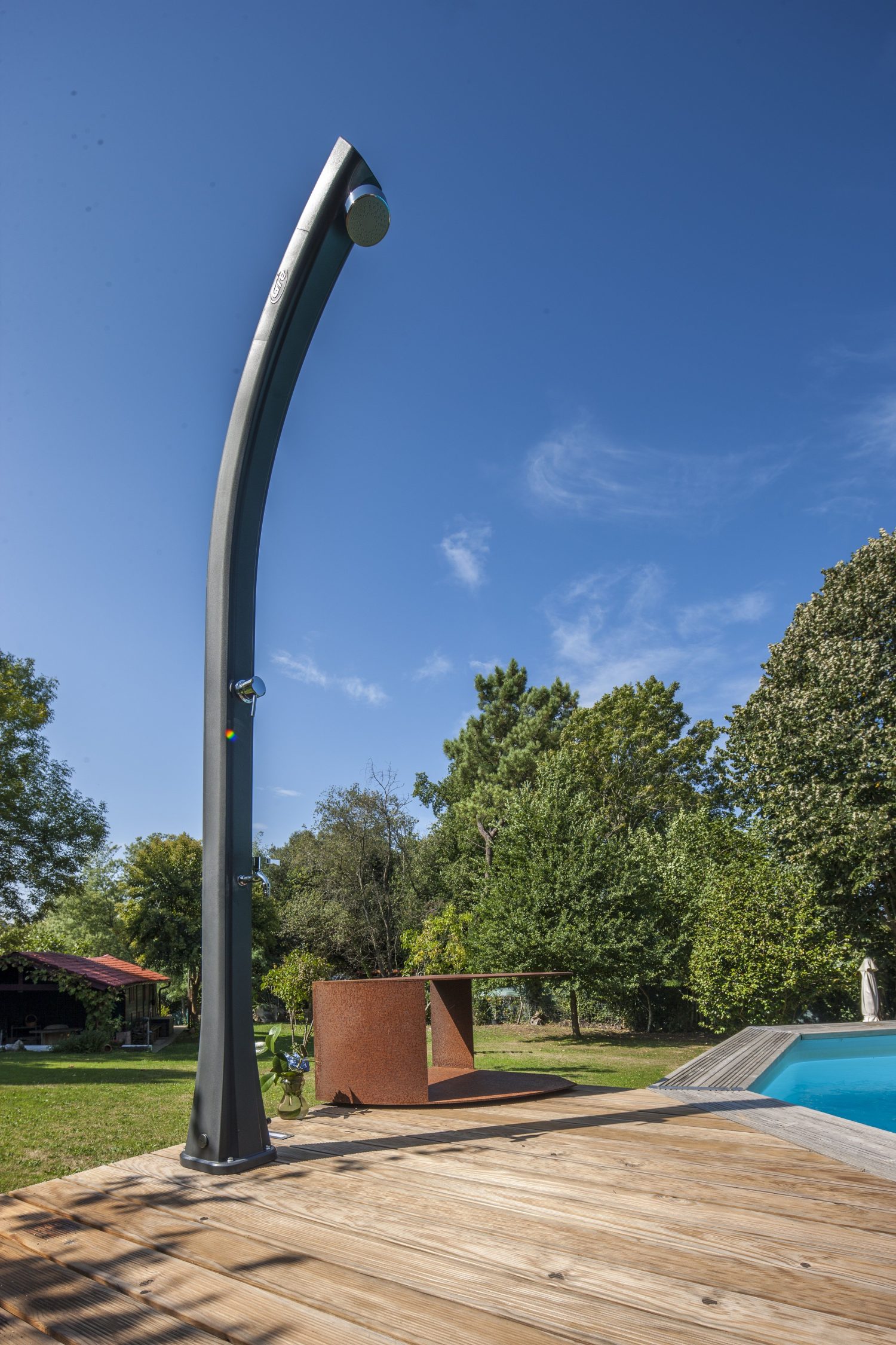 Las mejores duchas de piscinas para exteriores I GRE